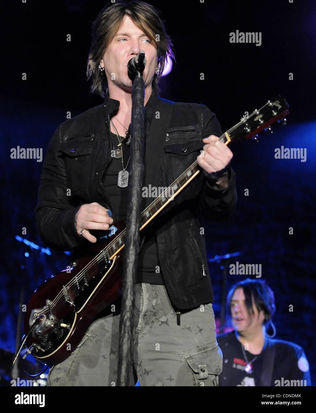John Rzeznik, lead singer/guitarist and the Goo Goo Dolls performed a ...