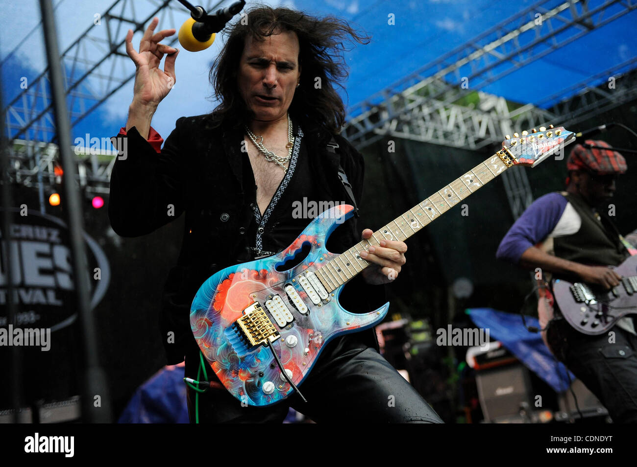 Steve santa cruz hi-res stock photography and images - Alamy