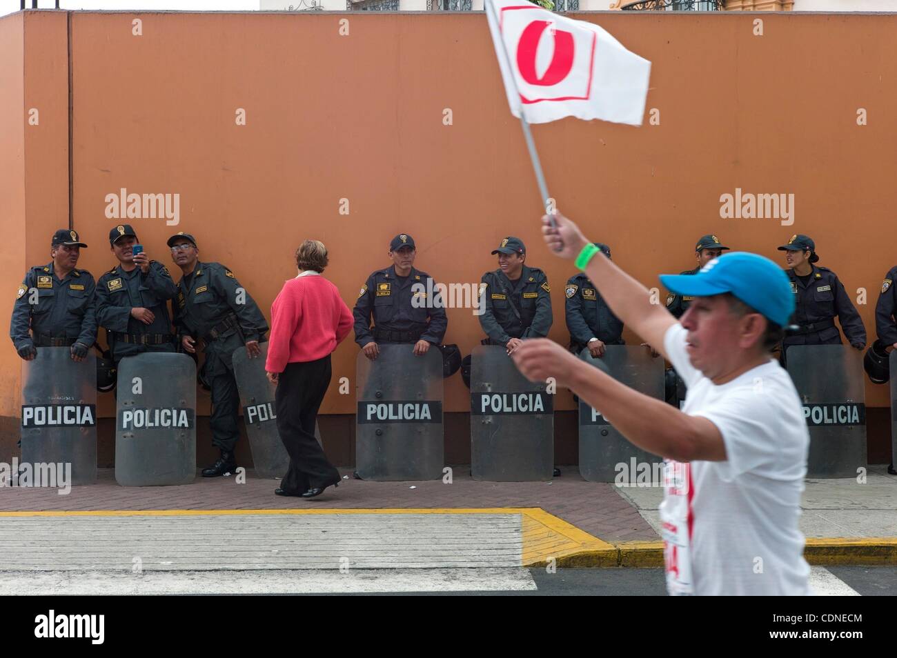 National police of peru hi-res stock photography and images - Alamy