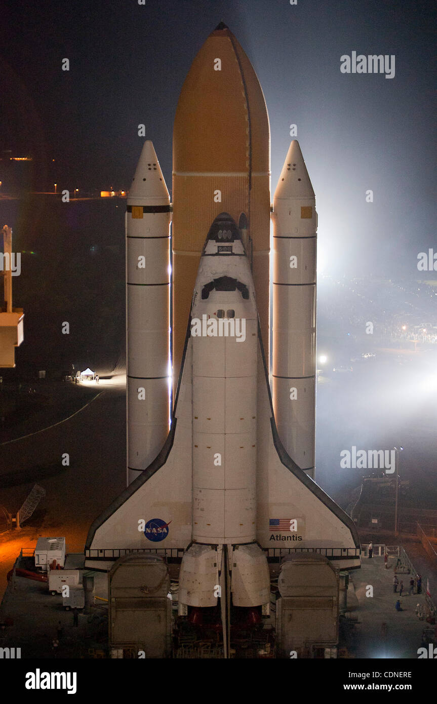 May 31, 2011: Space Shuttle Atlantis STS-135 leaves the Vehicle ...