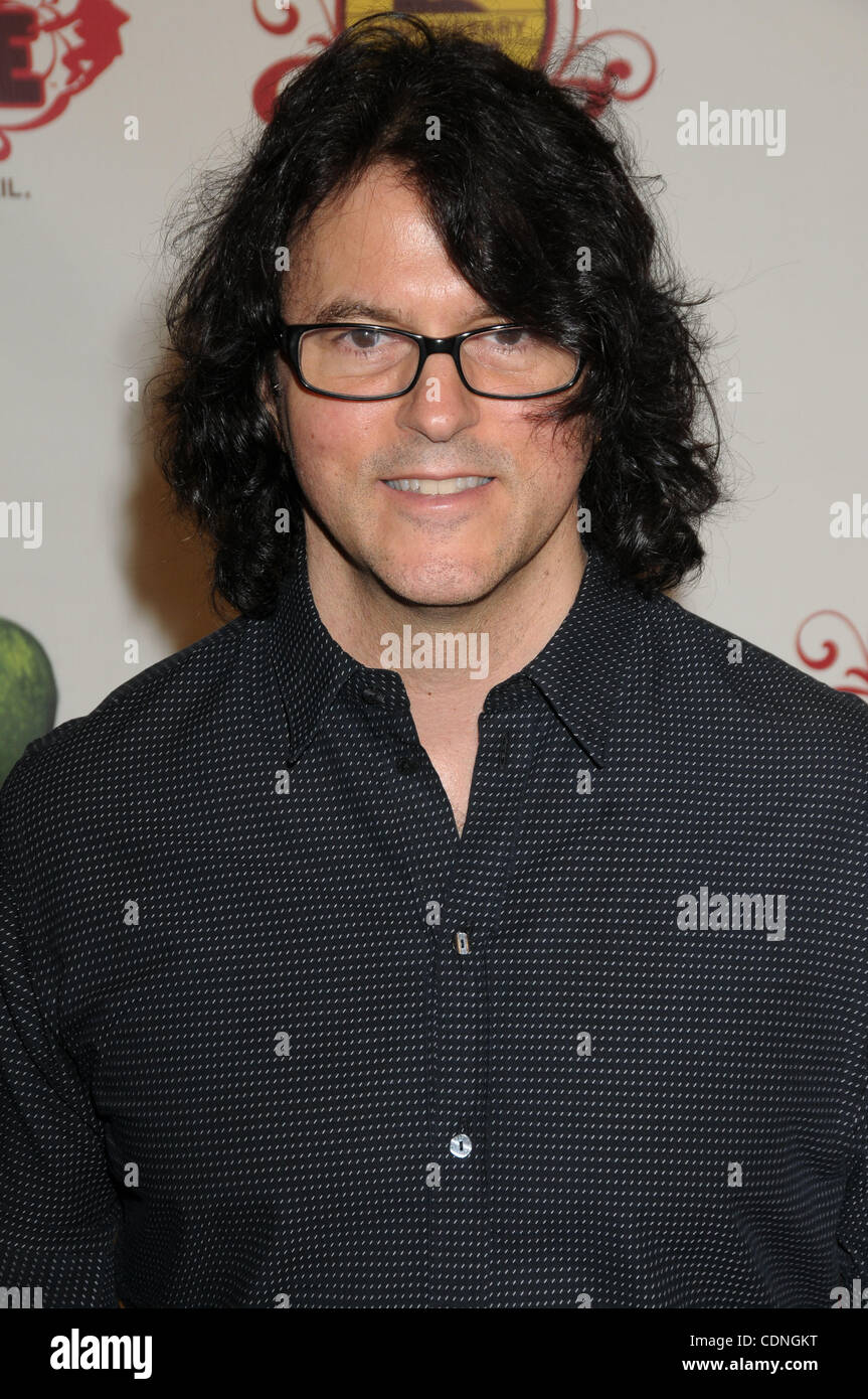 Simon fenton hi-res stock photography and images - Alamy