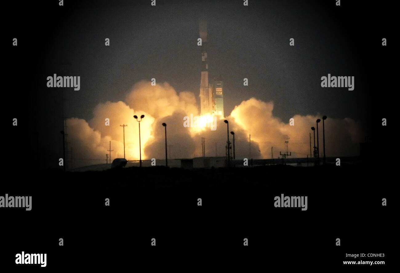 Delta ii heavy rocket hi-res stock photography and images - Alamy