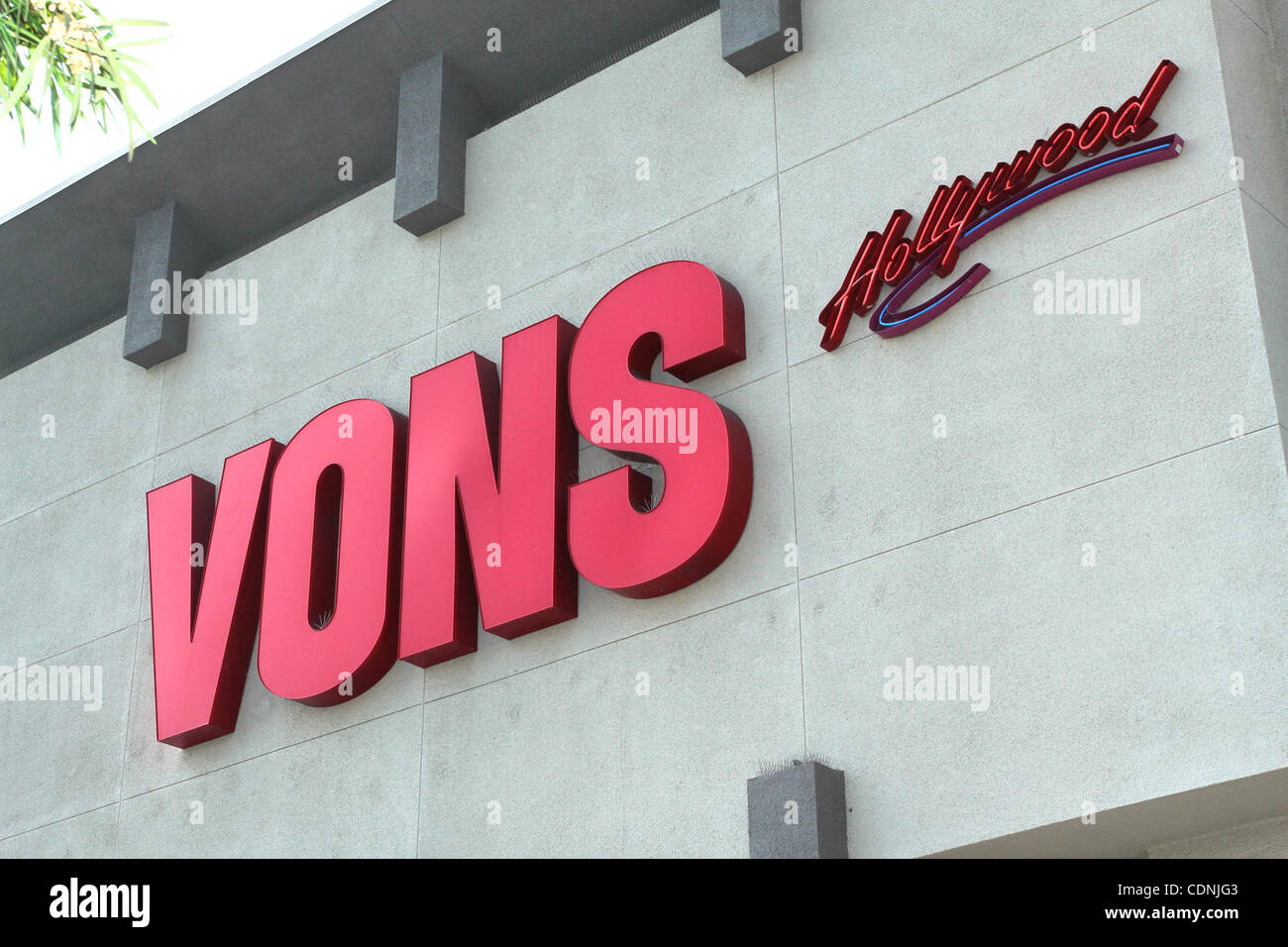 June 14, 2011 - Los Angeles, California, U.S. - Vons signage in ...