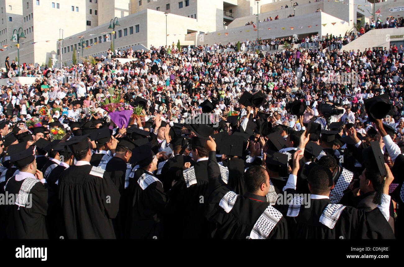 Palestinian students attend a graduation ceremony at the An Najah ...