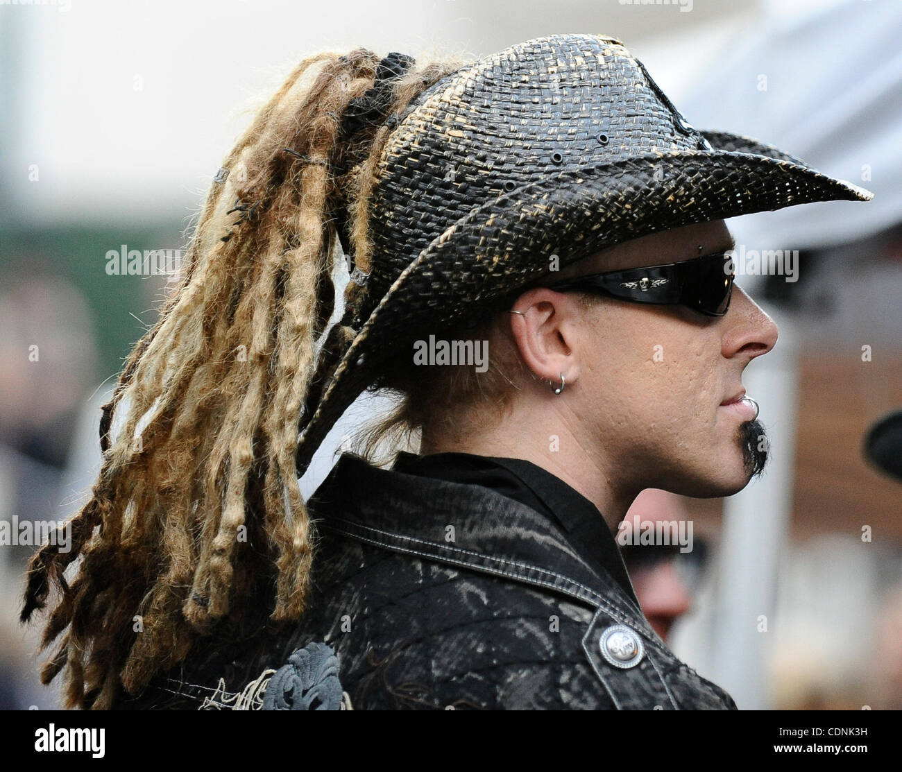 Motley crue fans hi-res stock photography and images - Alamy