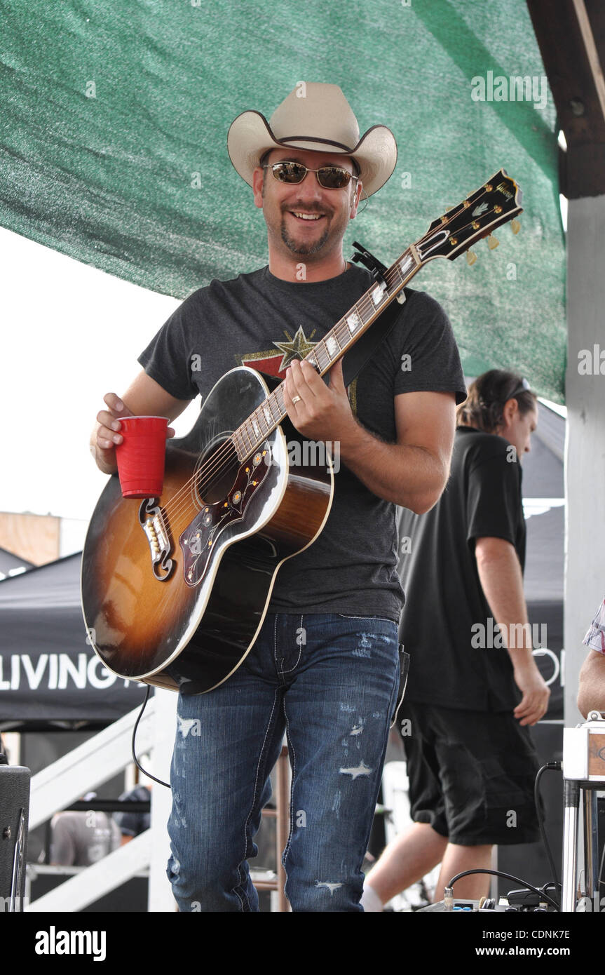 June 16, 2011 - Roanoke Rapids, North Carolina, U.S. - Singer CRAIG ...