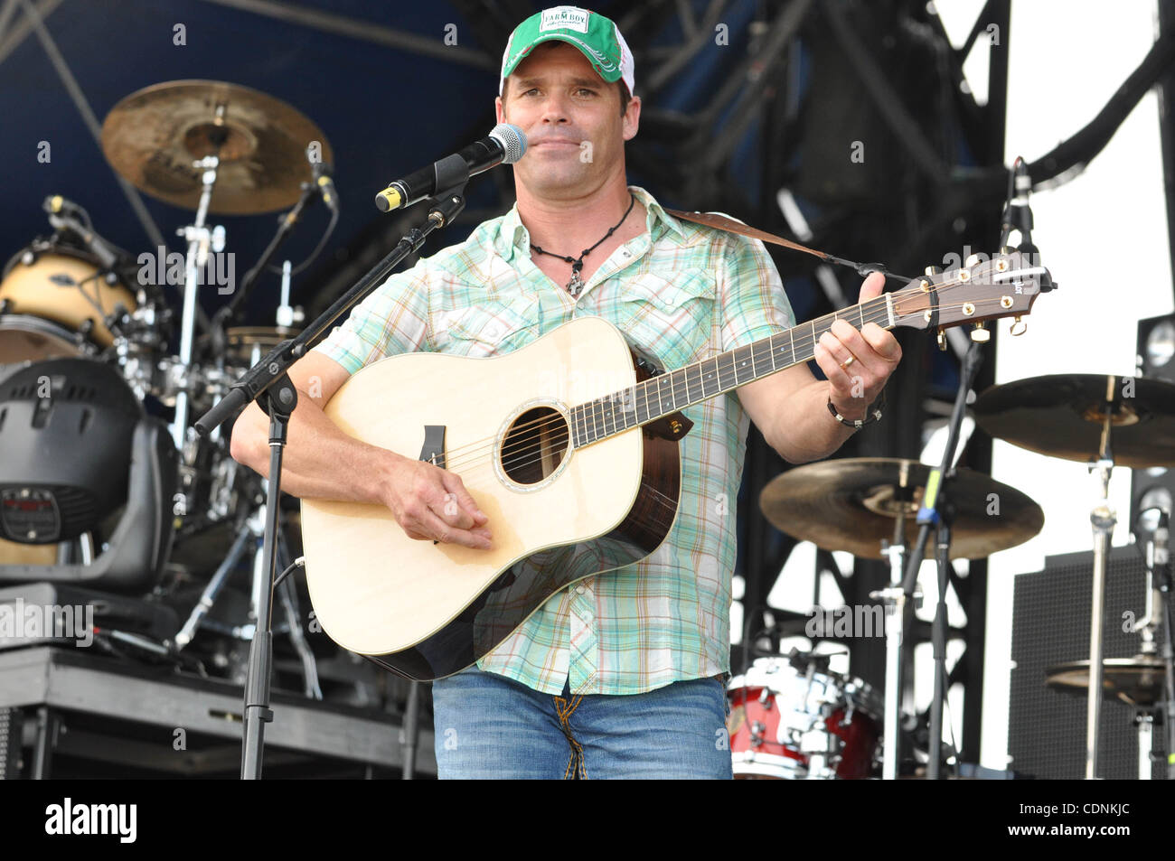 June 17, 2011 - Roanoke Rapids, North Carolina, USA Singer JAMES WESLEY ...
