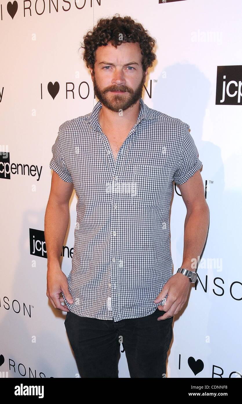 June 21, 2011 - Hollywood, California, U.S. - I ''Heart'' Ronson and JC ...