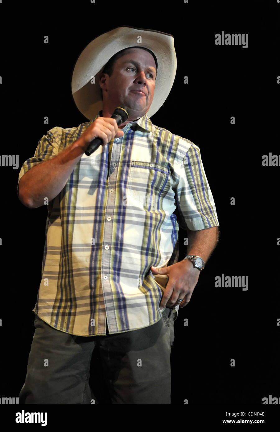 Rodney Carrington performed a live stand up comedy act in the Somala ...
