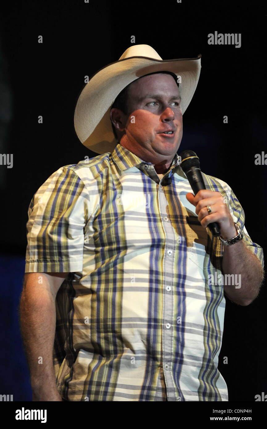 Rodney Carrington performed a live stand up comedy act in the Somala ...