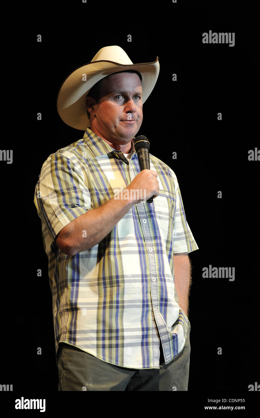 Rodney Carrington performed a live stand up comedy act in the Somala ...