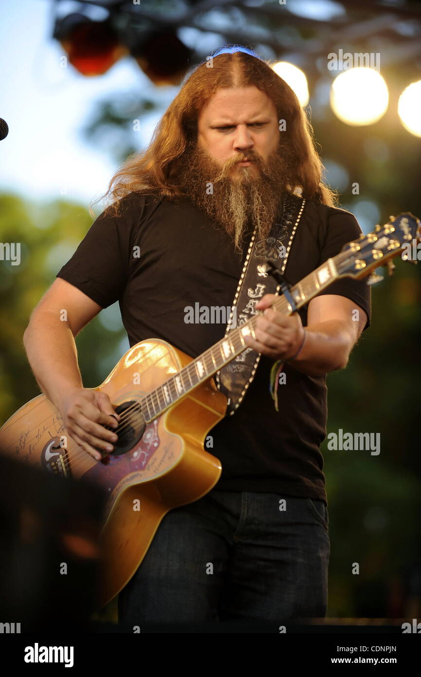 Country music recording artist Jamey Johnson played a live concert ...