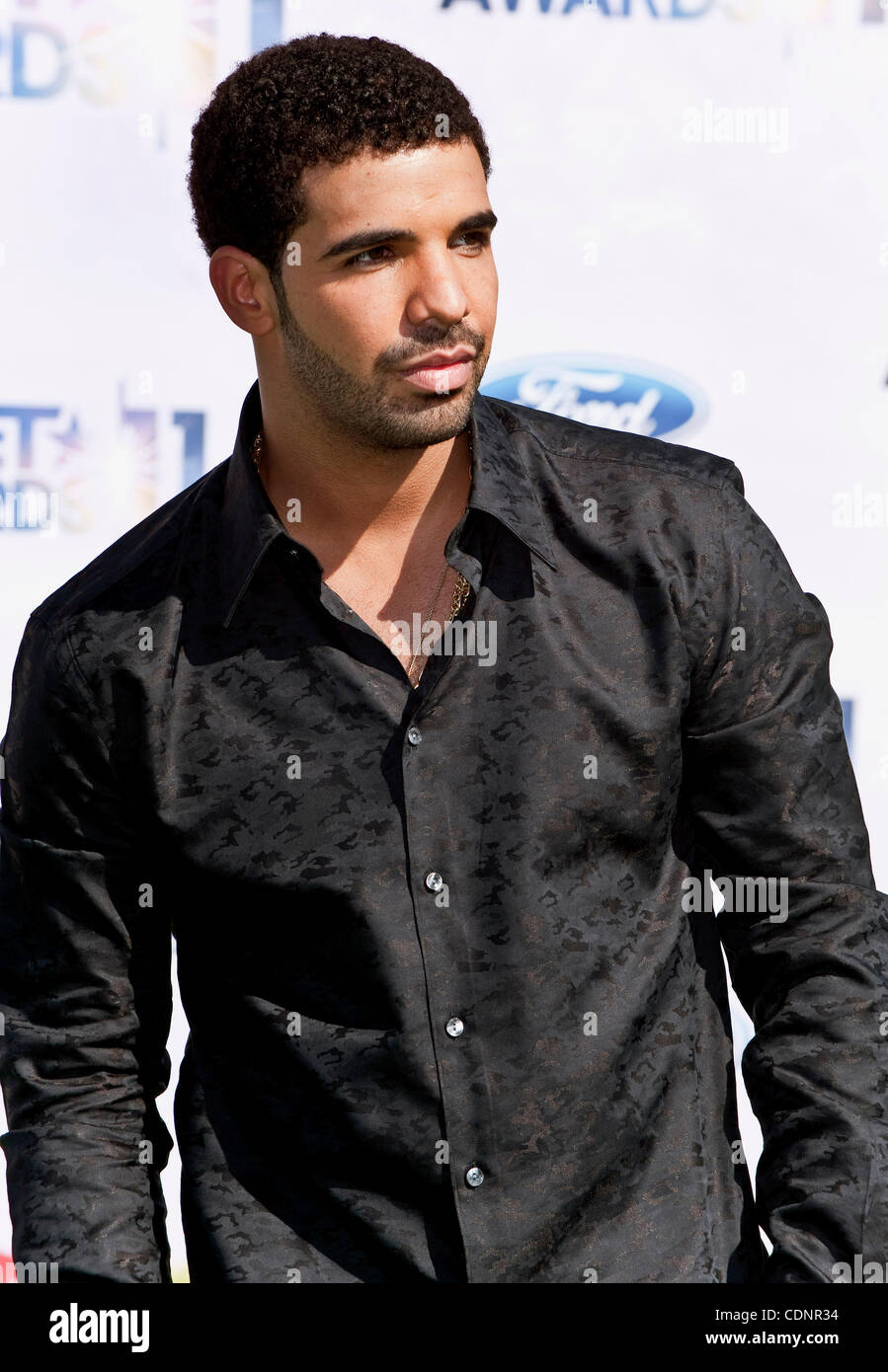 June 26, 2011 - Los Angeles, California, USA - Drake arrives for the ...