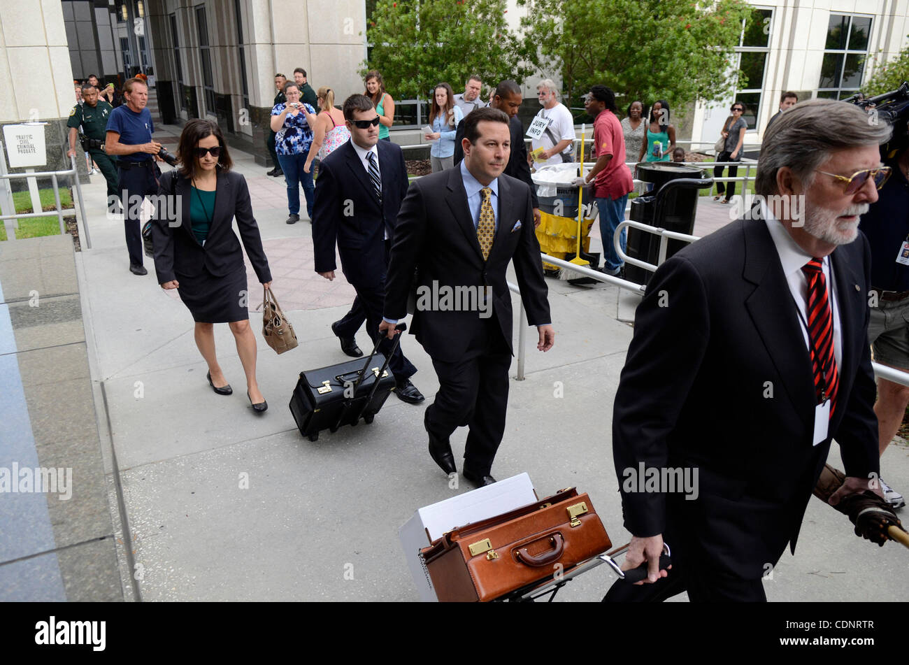 Casey anthony attorney jose baez hi-res stock photography and images ...