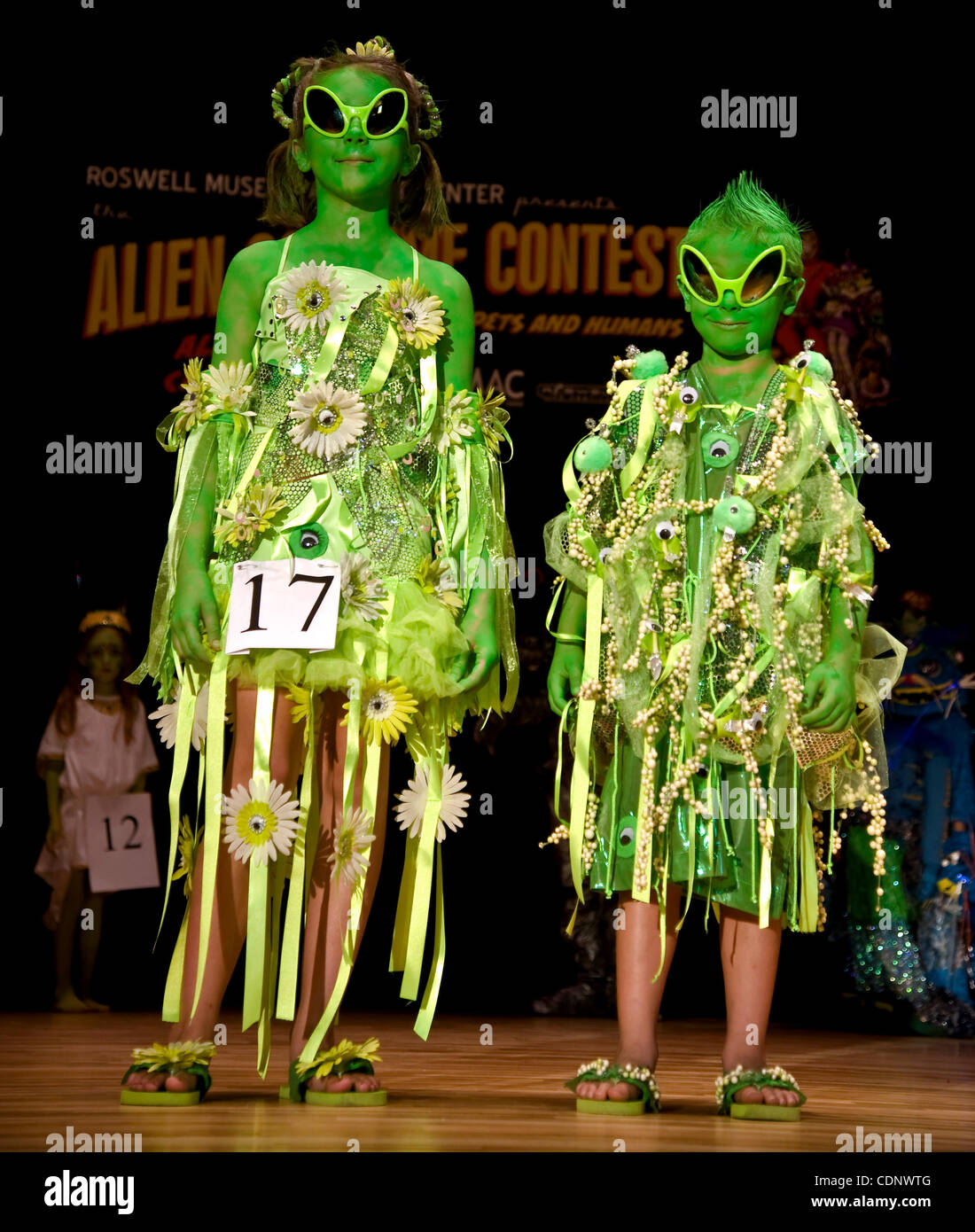 July 02, 2011 - Roswell, New Mexico, USA - Ben and Grace Sanders, from ...