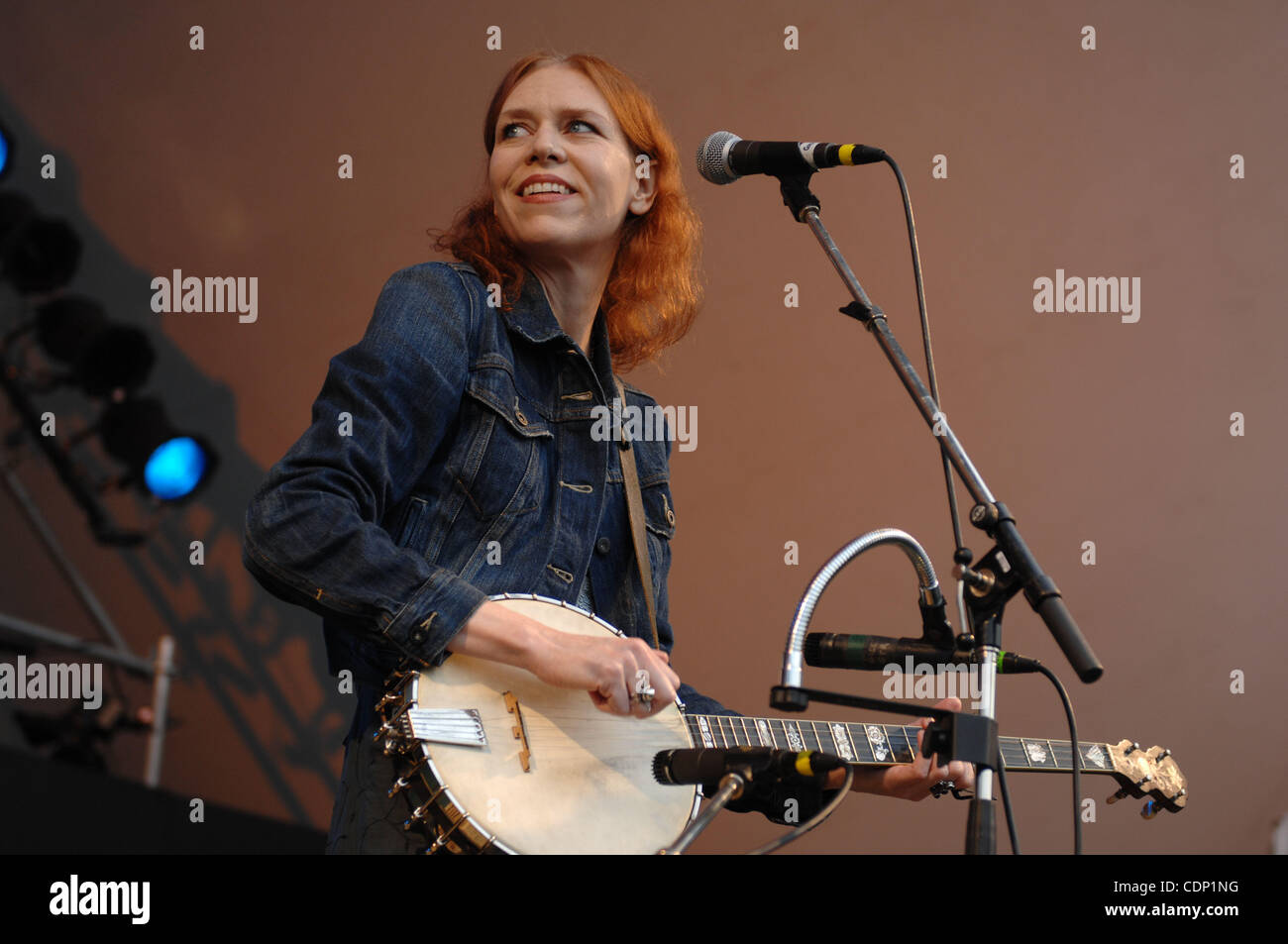 Gillian welch hi-res stock photography and images - Alamy