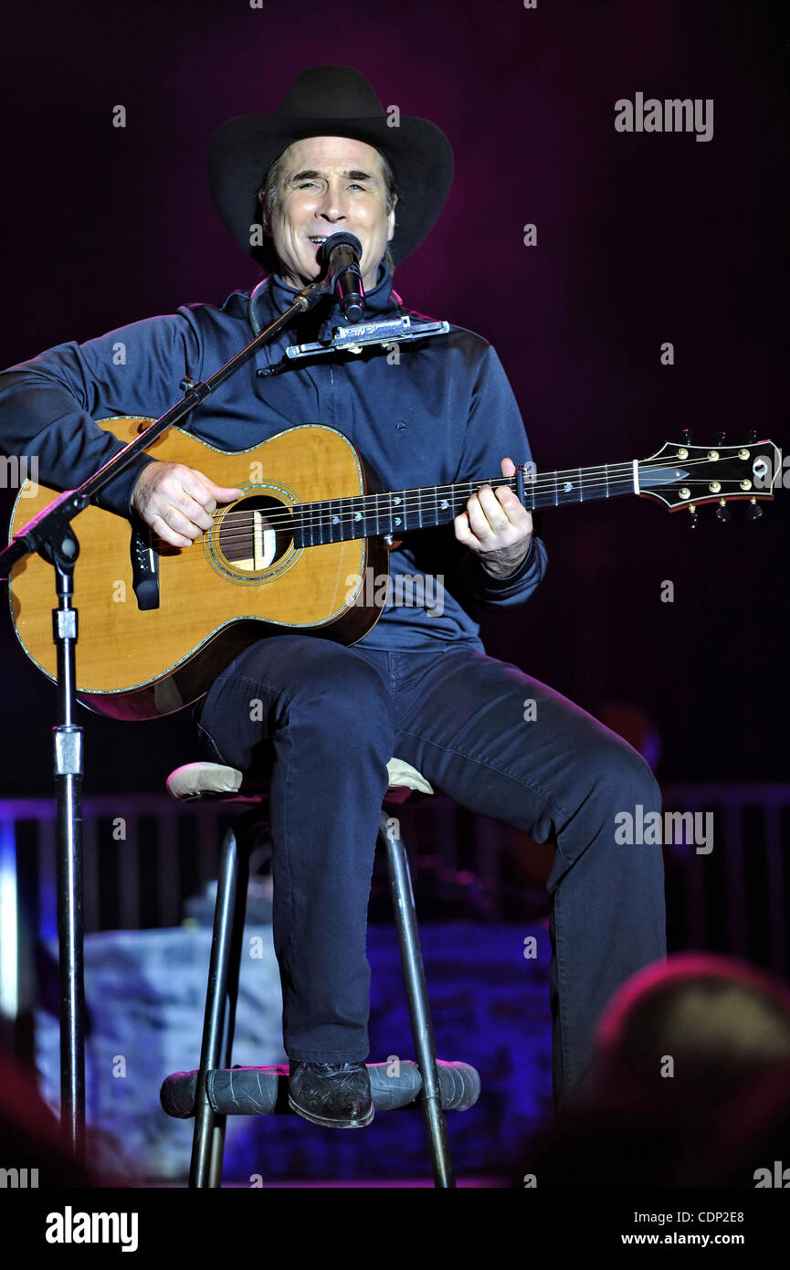 July 16, 2011 - Santa Maria, California, U.S. - CLINT BLACK takes the ...
