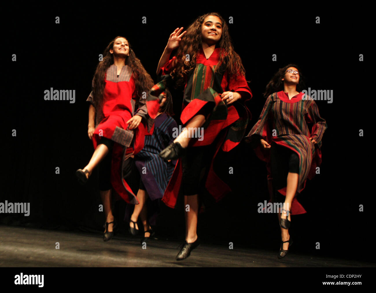 Palestinian dabka dance hi-res stock photography and images - Alamy