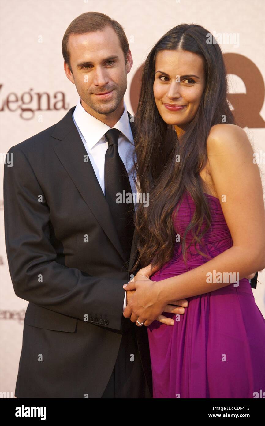 Joseph Fiennes Family