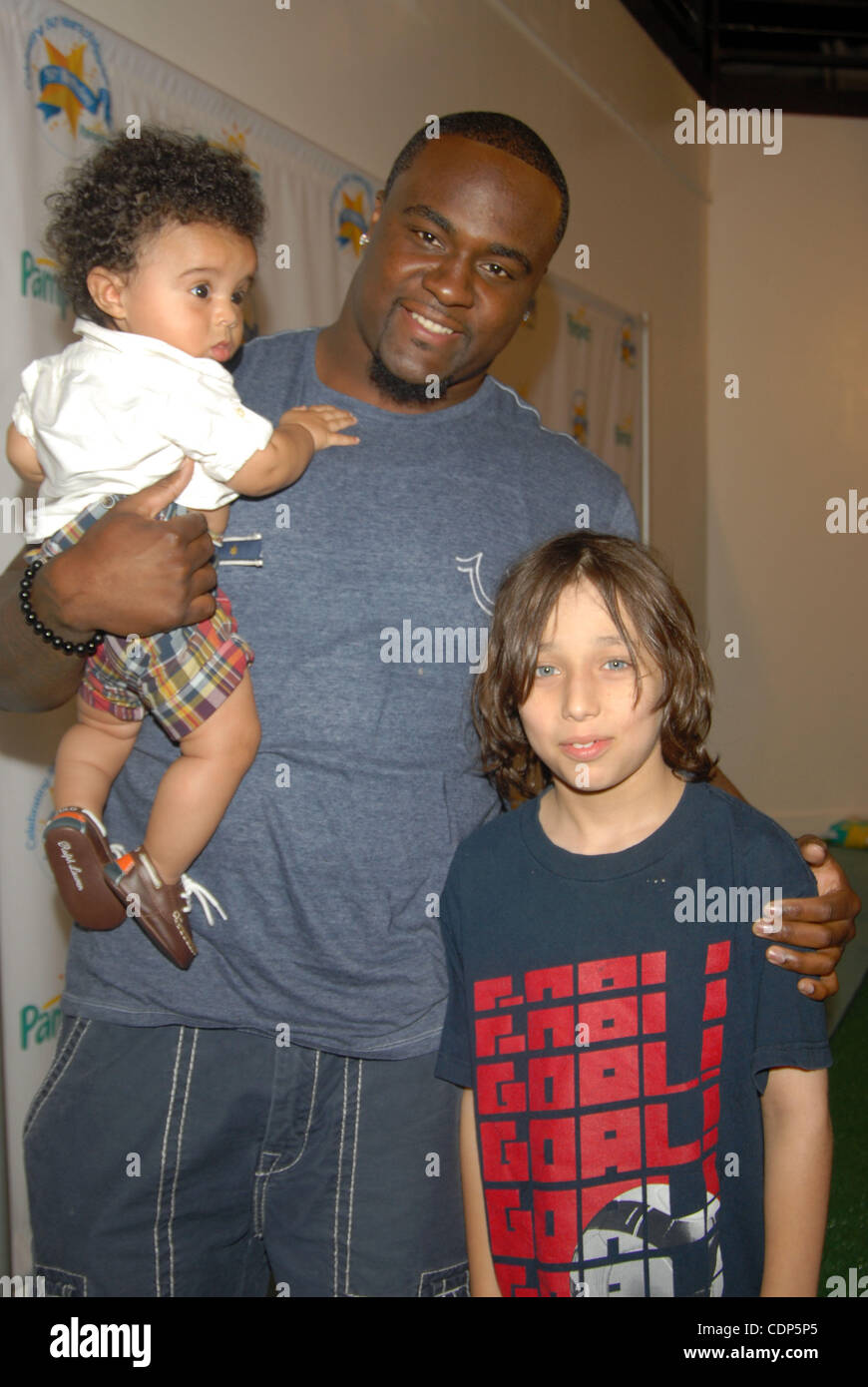 Jun 16,2011-New York, New York,USA SHONN GREENE and Family at the ...