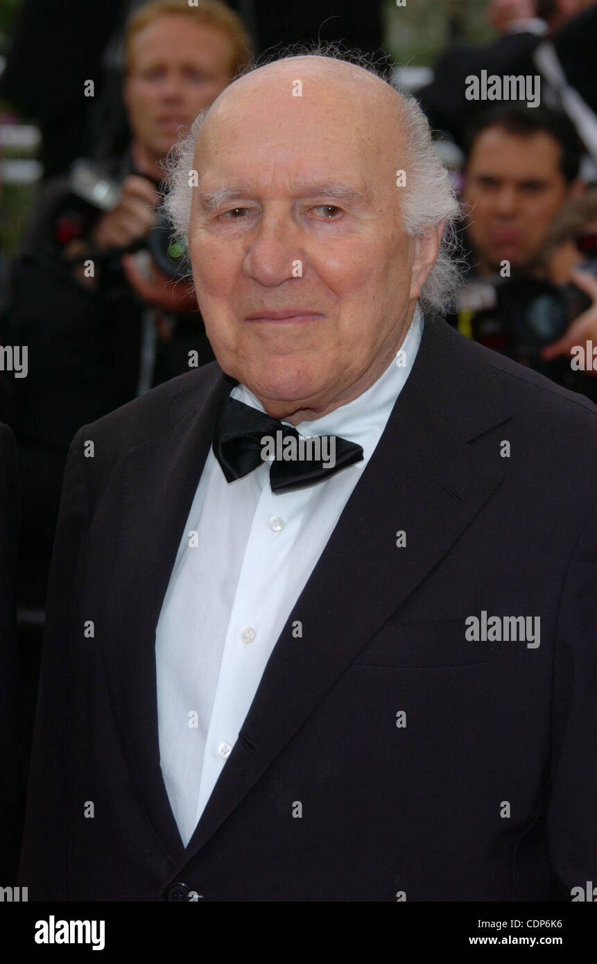 Michel piccoli habemus papam hi-res stock photography and images - Alamy