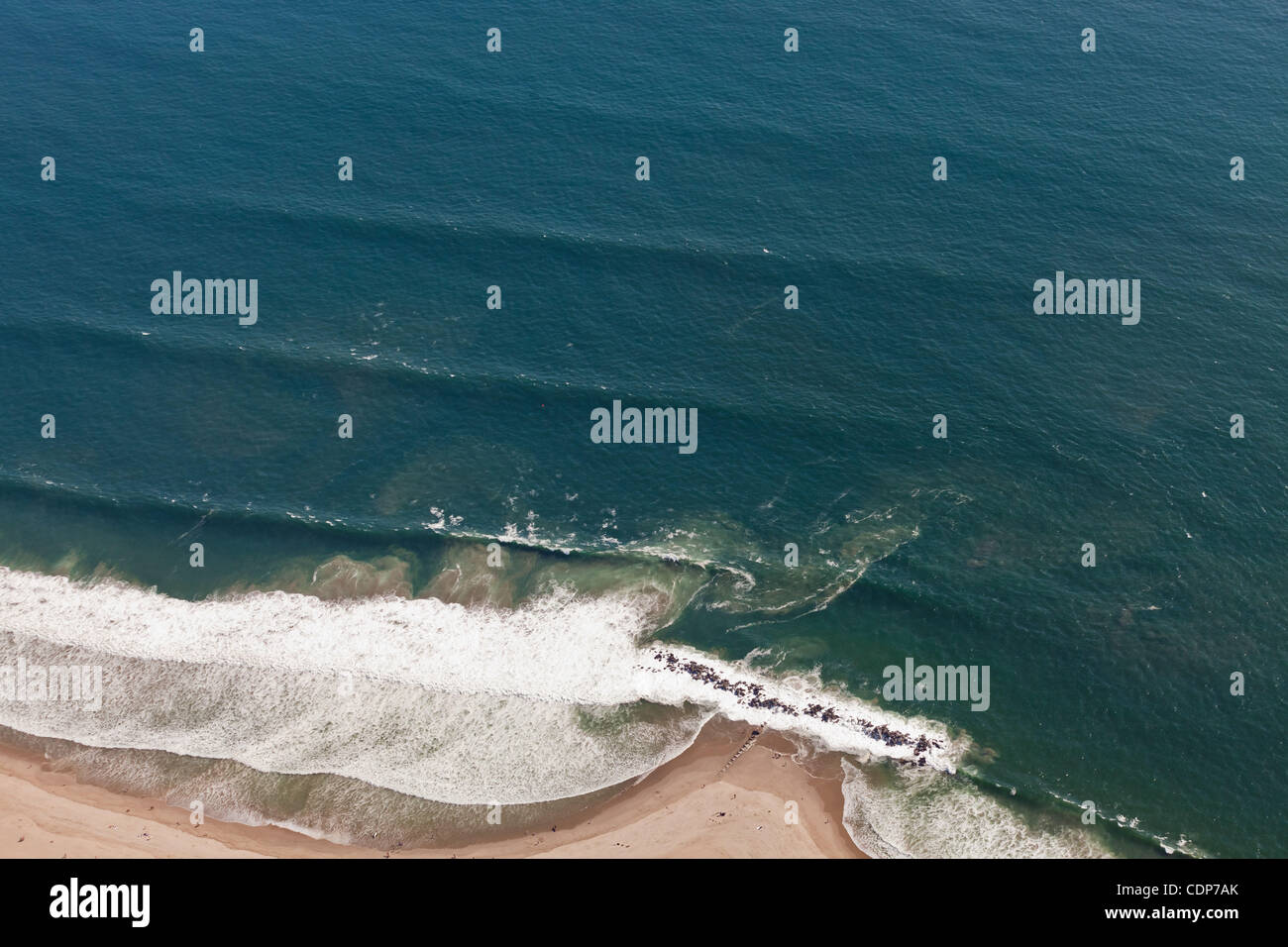 Rip currents hi-res stock photography and images - Alamy