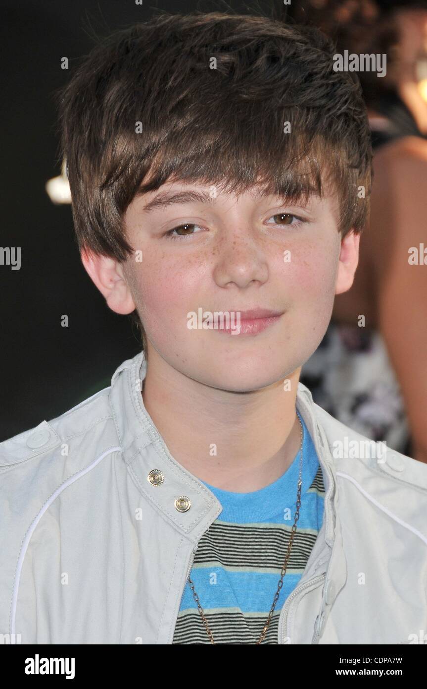 Theater hollywood credit hi-res stock photography and images - Alamy