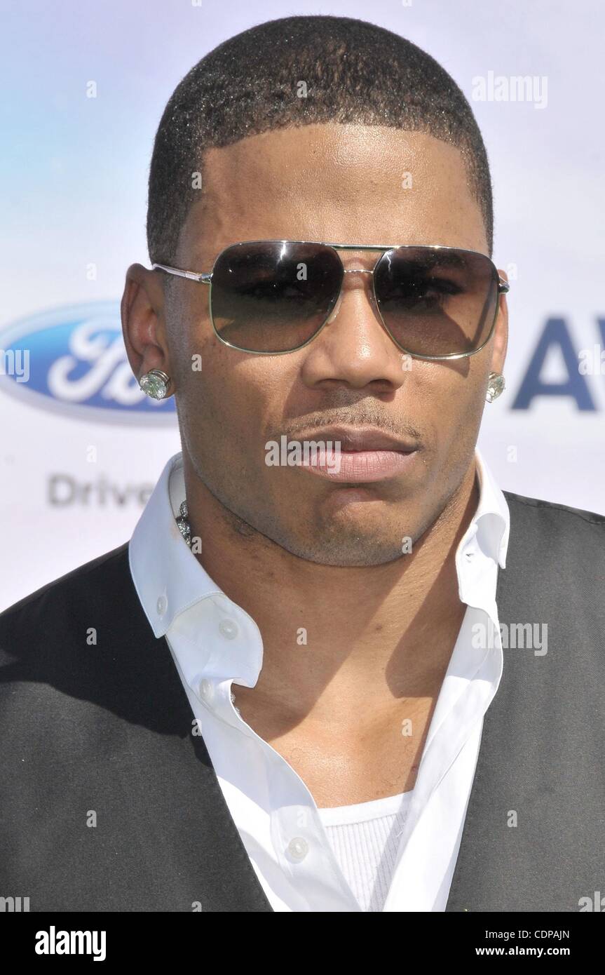 Nelly Rapper Stock Photos & Nelly Rapper Stock Images - Alamy