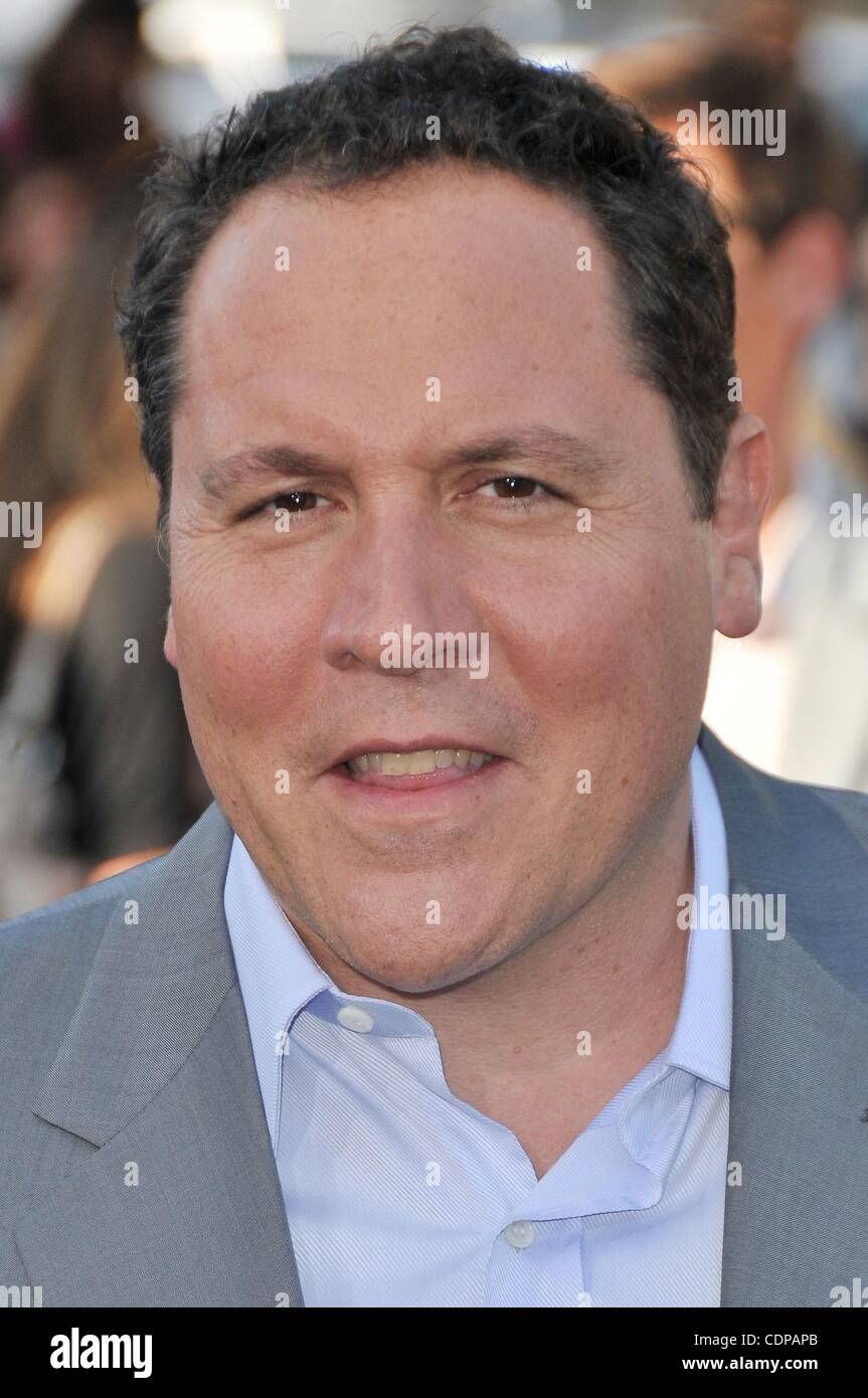 Jul 06, 2011 - Los Angeles, California, USA - Actor JON FAVREAU at the ...