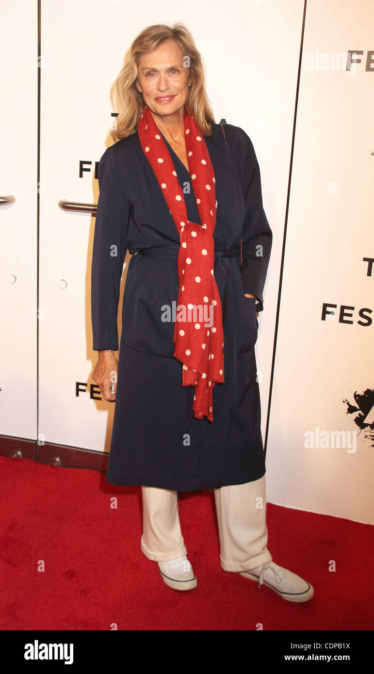 Apr. 20, 2011 - New York, New York, U.S. - Model LAUREN HUTTON attends ...
