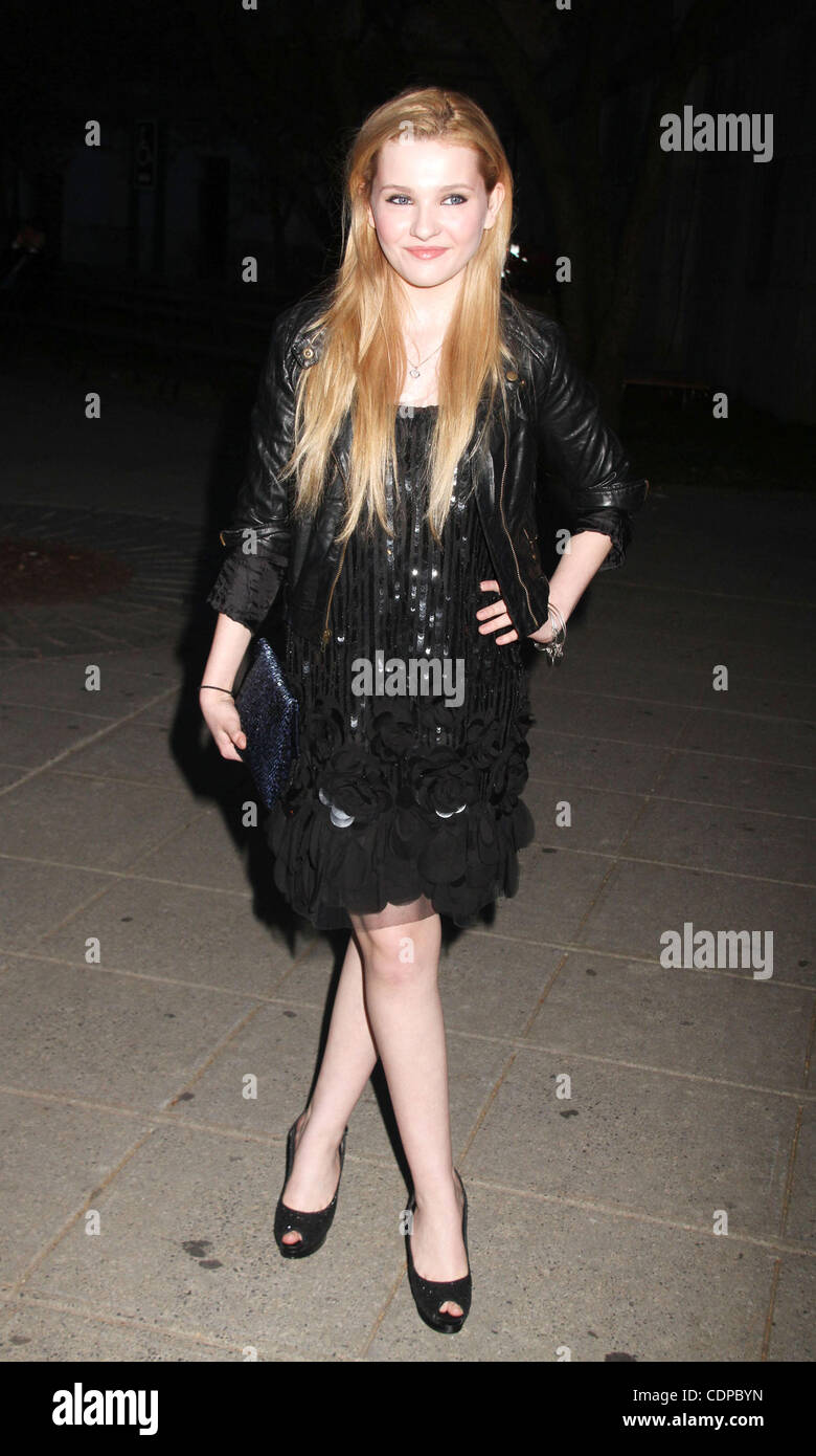 Apr. 27, 2011 - New York, New York, U.S. - Actress ABIGAIL BRESLIN ...