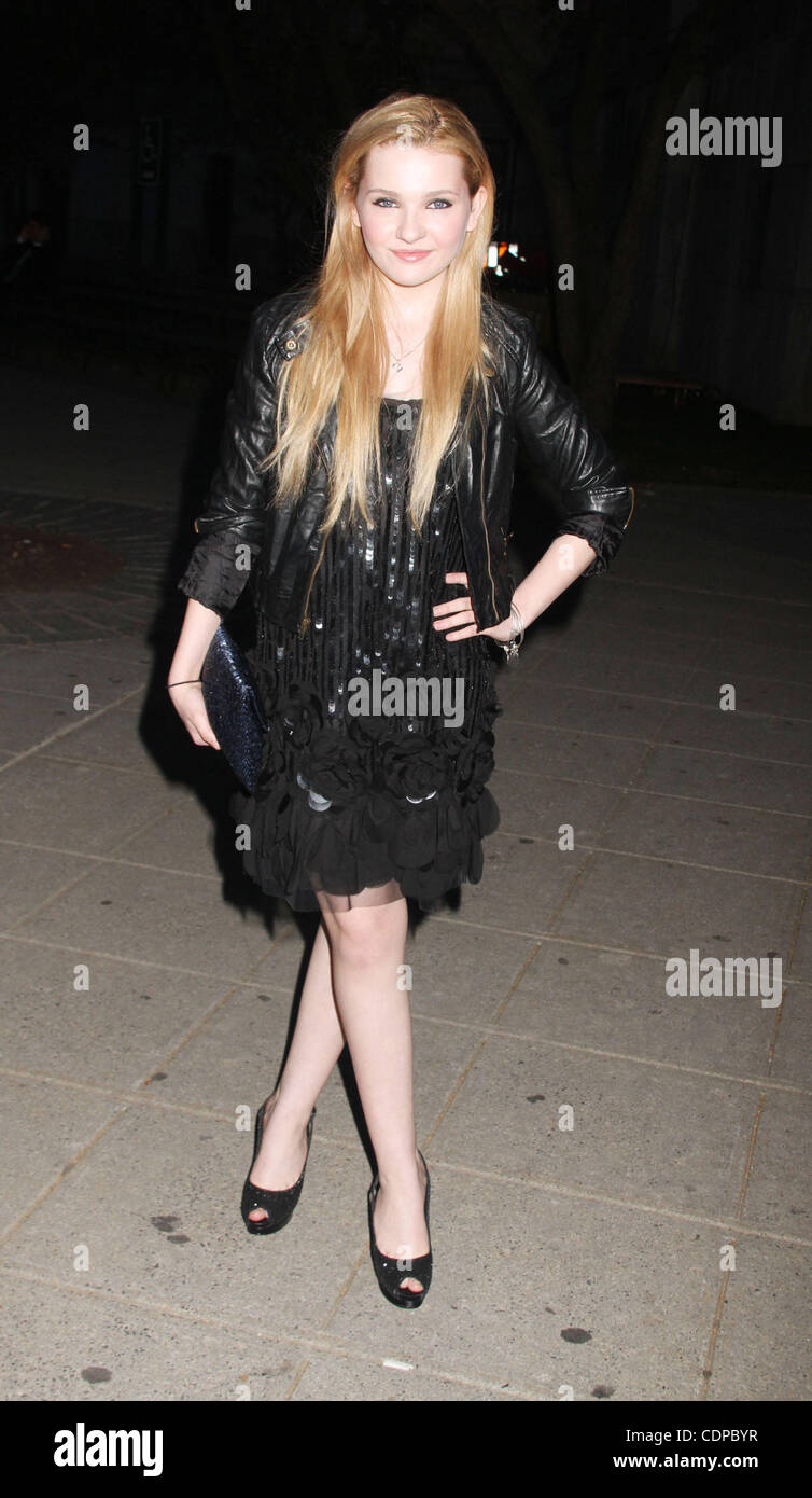 Apr. 27, 2011 - New York, New York, U.S. - Actress ABIGAIL BRESLIN ...