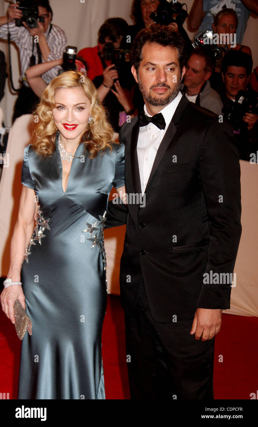 Madonna guy oseary alexander mcqueen hi-res stock photography and ...