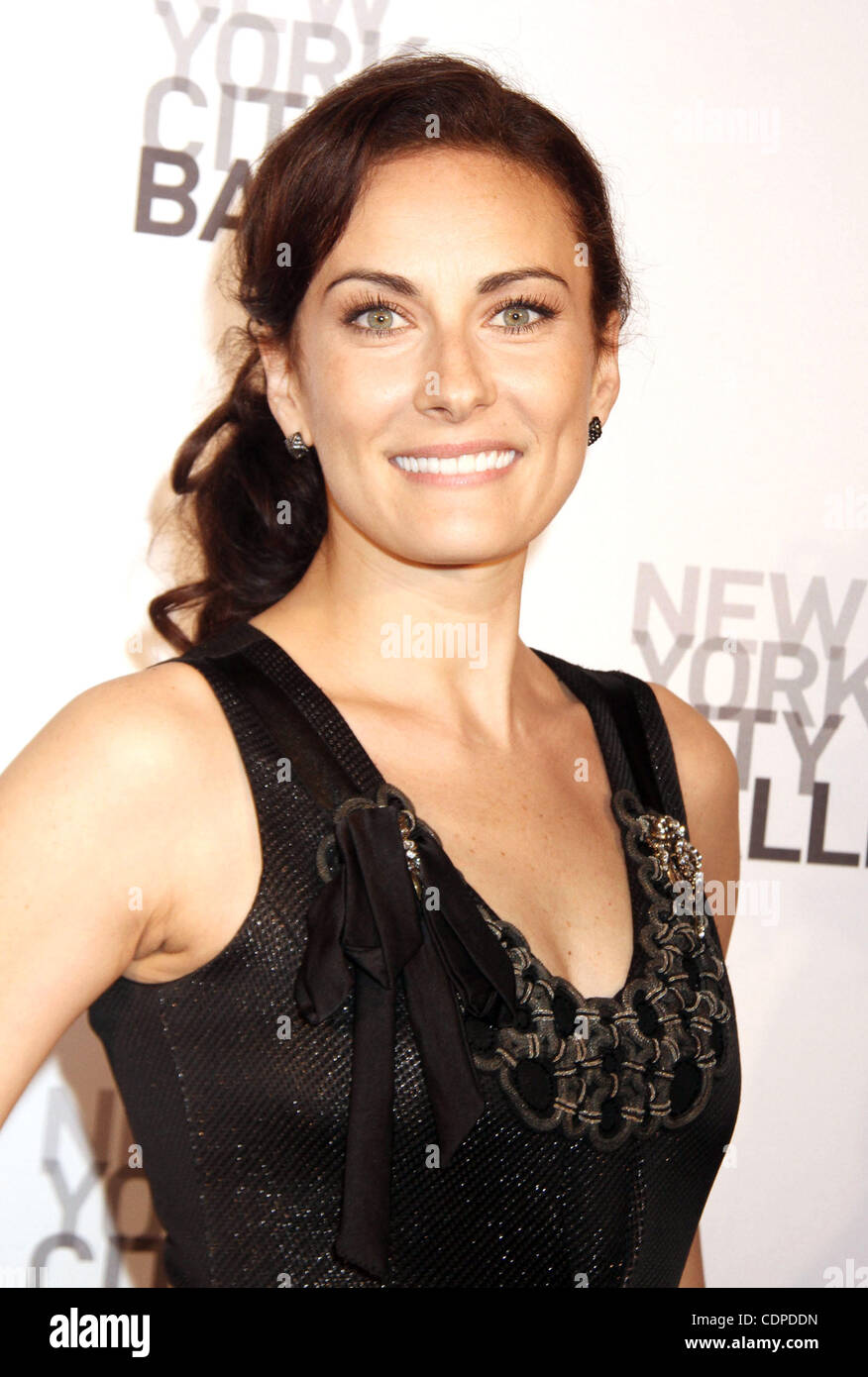 Actress laura benanti hi-res stock photography and images - Alamy