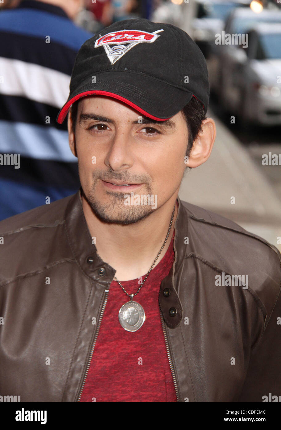 May 24, 2011 - New York, New York, U.S. - Country singer BRAD PAISLEY ...