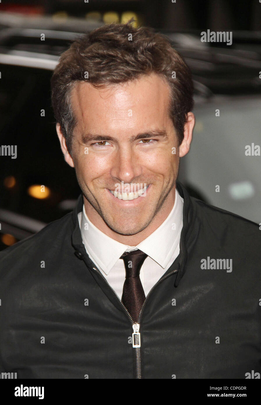 June 14, 2011 - New York, New York, U.S. - Actor RYAN REYNOLDS arrives ...