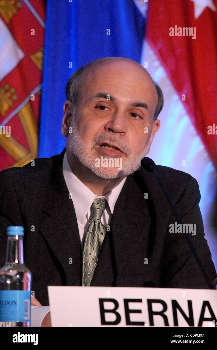 Federal reserve chairman ben bernanke 2011 hi-res stock photography and ...