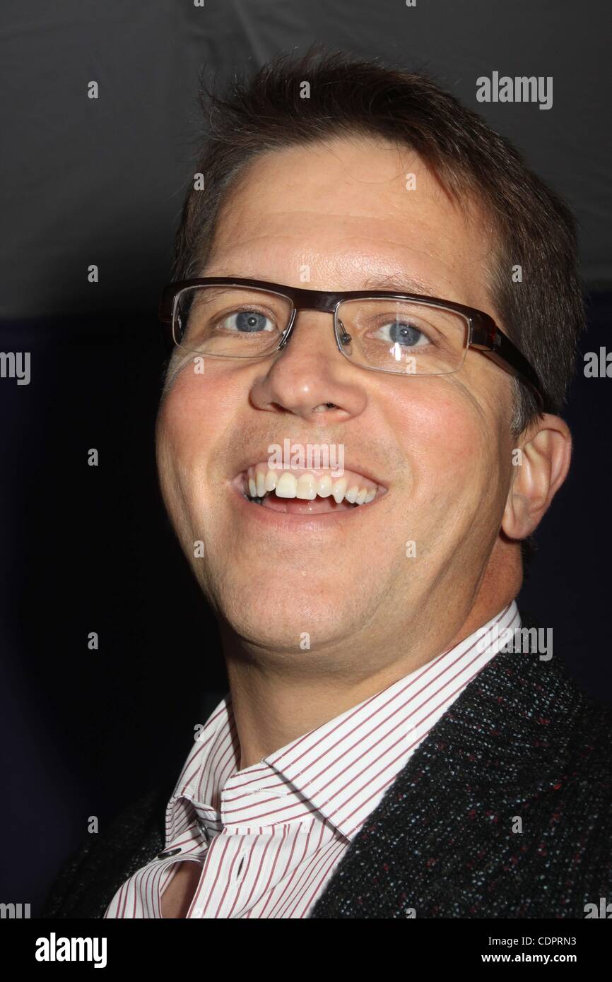 Apr. 21, 2011 - New York, New York, U.S. - mark linear .arrives for the ...