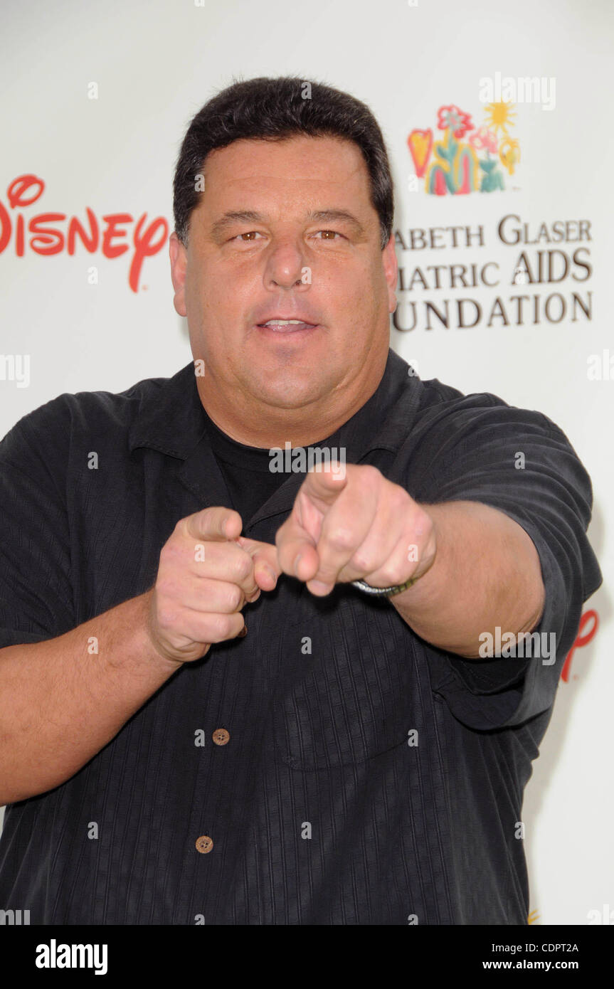 June 12, 2011 - Los Angeles, California, U.S. - Steve R. Schirripa ...