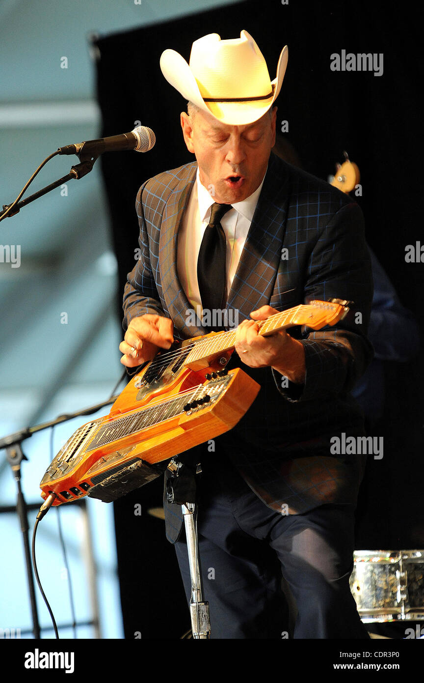 Apr. 30, 2011 - Indio, California; USA - Musician JUNIOR BROWN performs ...