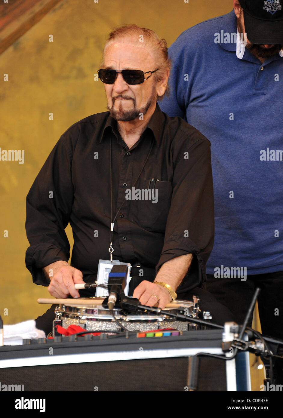 Paul english willie nelson hi-res stock photography and images - Alamy