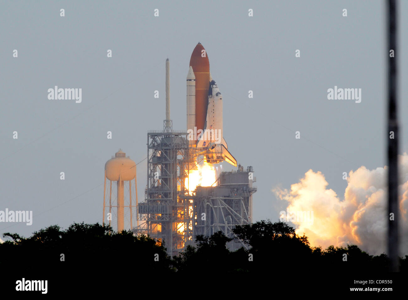 July 08, 2011 - Cape Canaveral, Florida, U.S. - Space shuttle Atlantis ...
