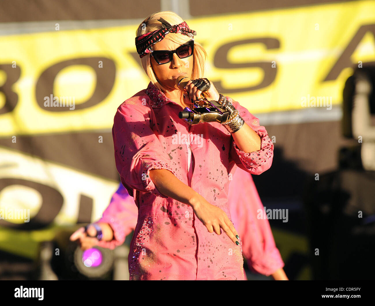 Jul 15, 2011 - Raleigh, North Carolina; USA - Singer KERI HILSON ...