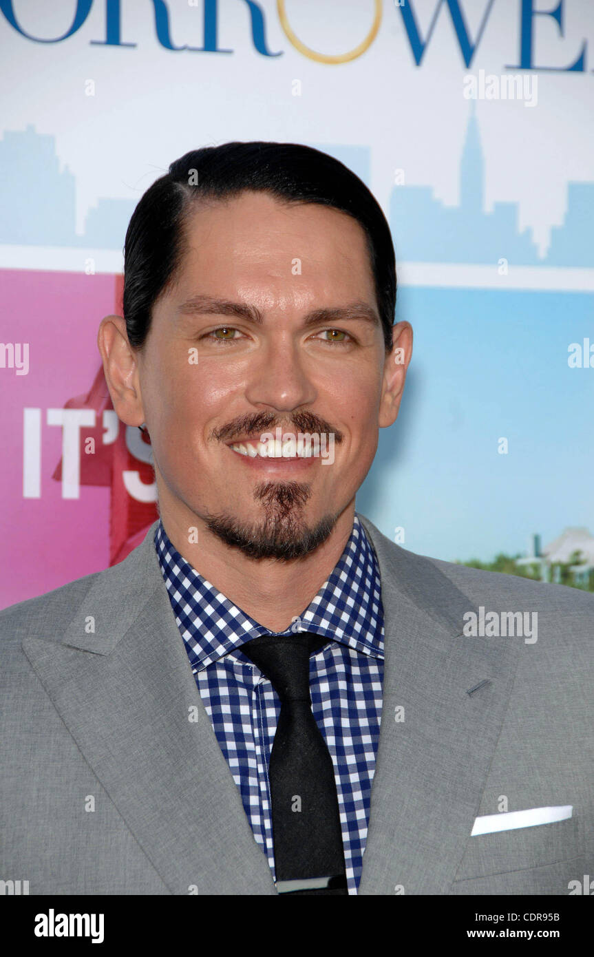 Steve howey during hi-res stock photography and images - Alamy