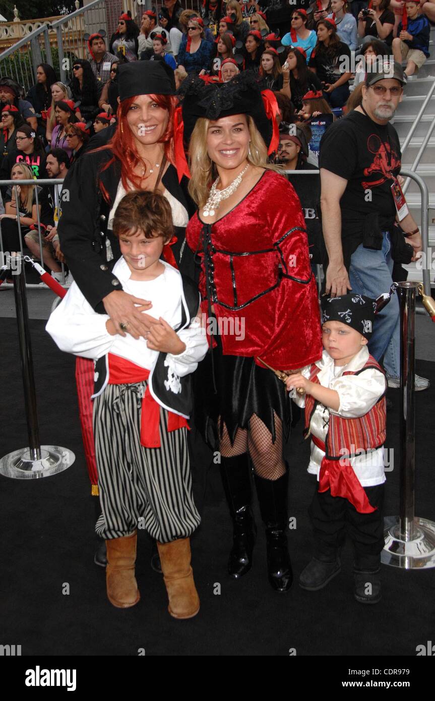 May 8, 2011 - Hollywood, California, U.S. - Jennifer Cora and Cat Cora ...