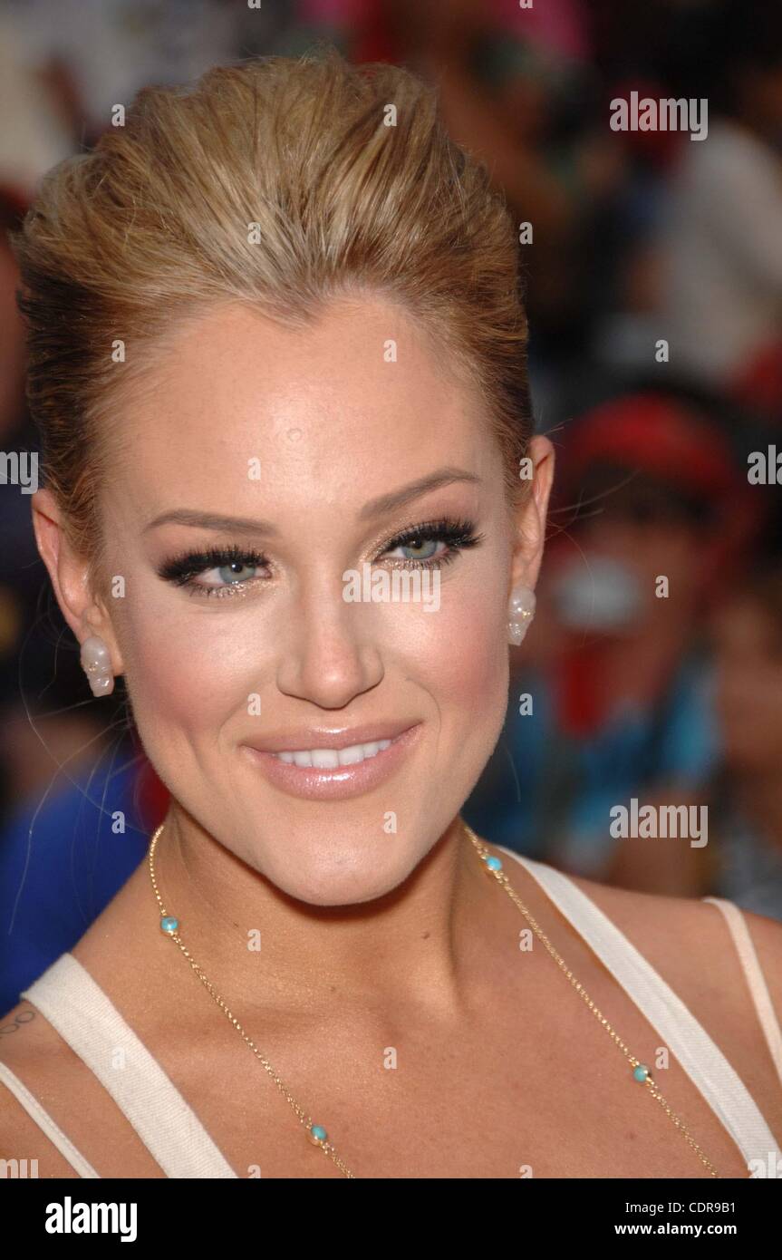 Lacey schwimmer pirates caribbean hi-res stock photography and images ...