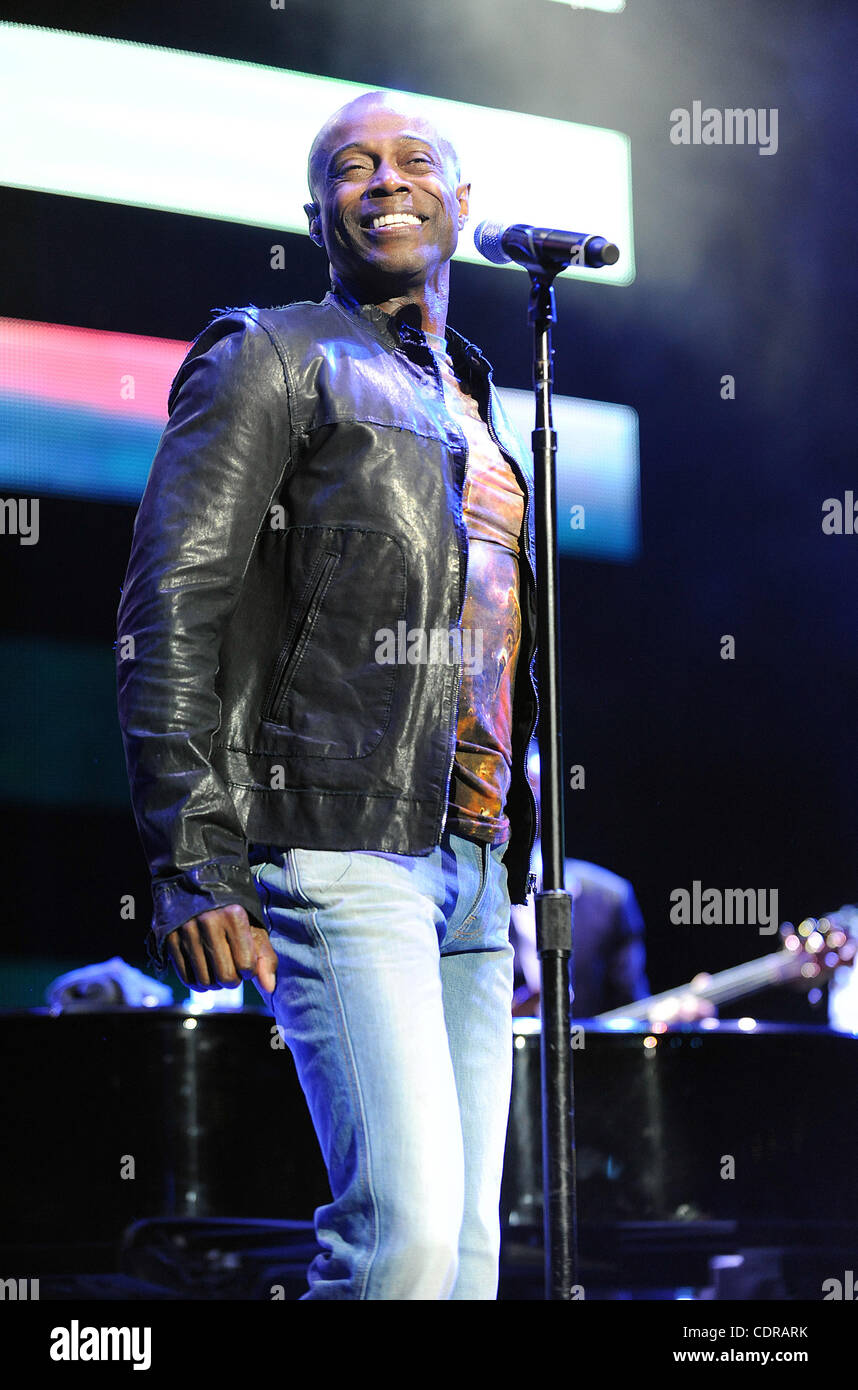 Kem singer hi-res stock photography and images - Alamy