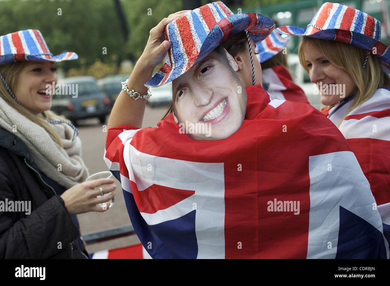 Cloaking hi-res stock photography and images - Alamy