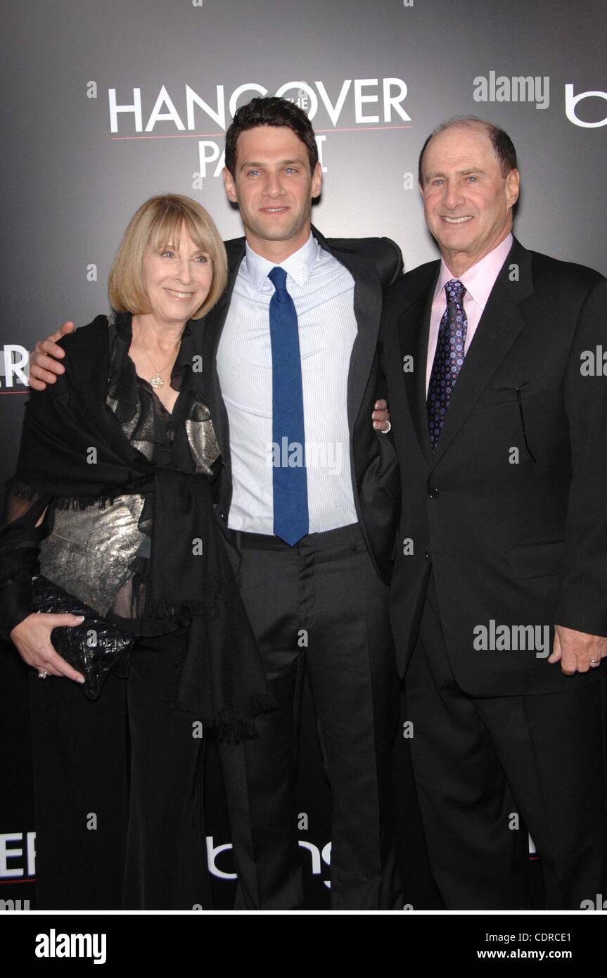 May 20, 2011 - Hollywood, California, U.S. - Betty Bartha, Justin ...