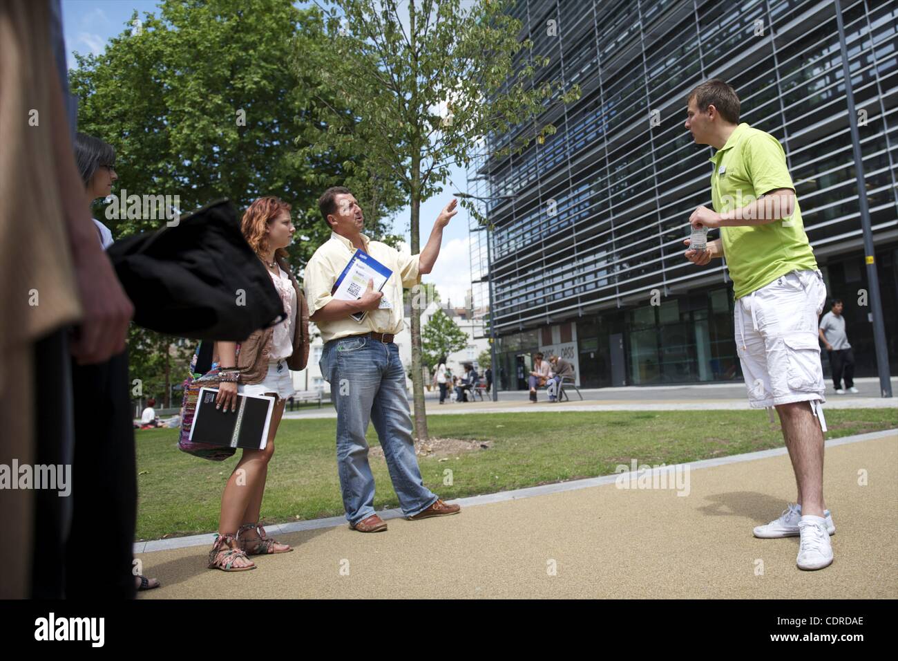 Prospective students tour campus hi-res stock photography and images ...